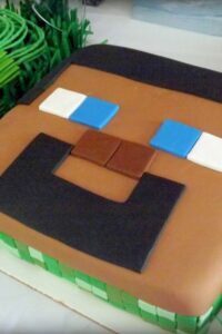 Best 15+ Minecraft Cake Designs Ideas to TRY - Stealthy Gaming