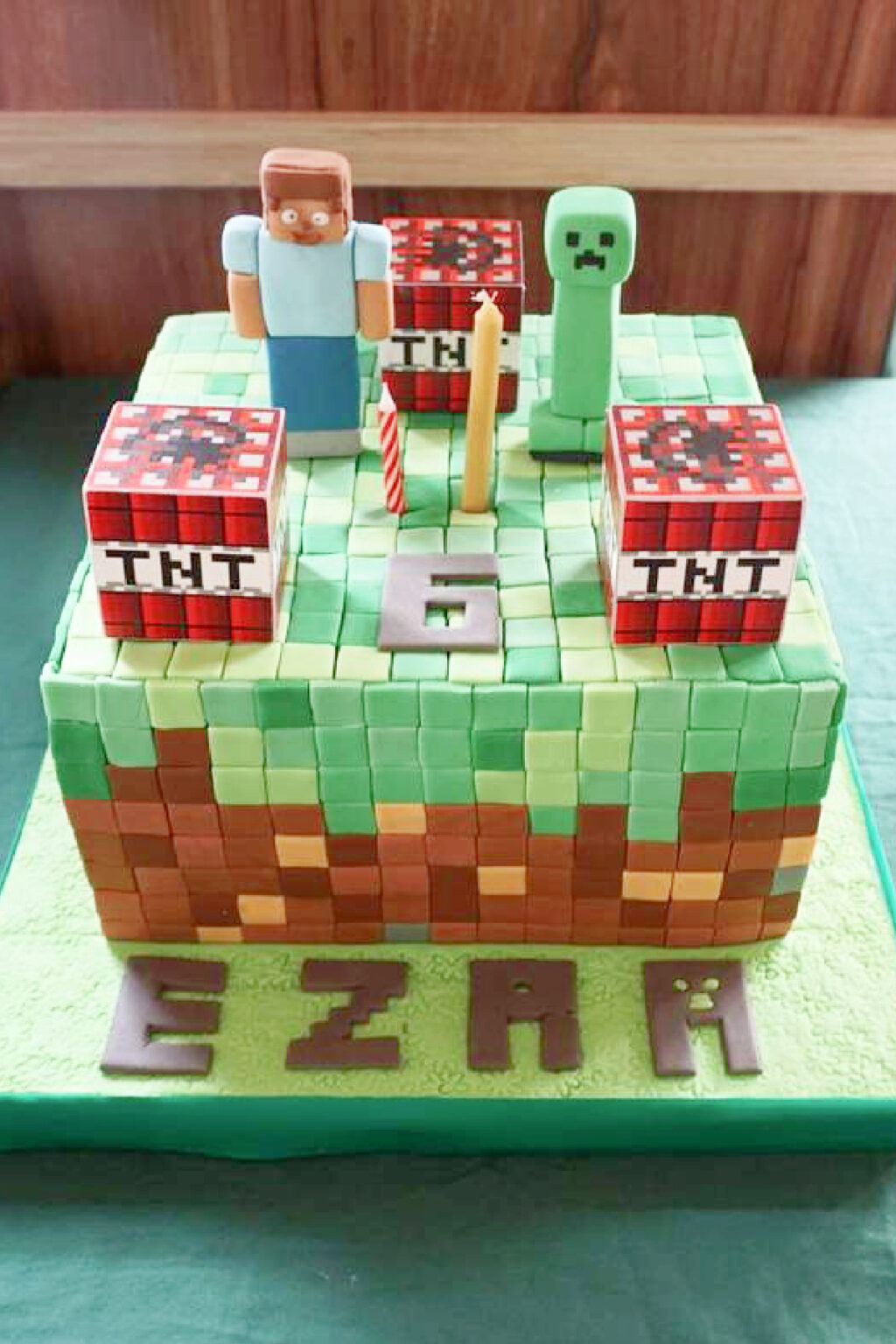 Best 15+ Minecraft Cake Designs Ideas to TRY - Stealthy Gaming