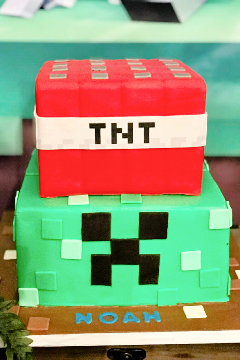 Best 15+ Minecraft Cake Designs Ideas to TRY - Stealthy Gaming